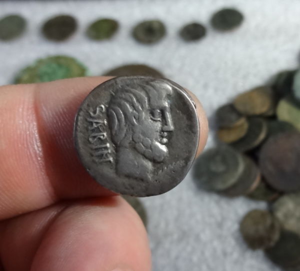 The Treachery Of Tarpeia, Denarius - Coin Community Forum